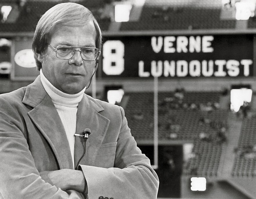 Goodbye to a Legend: A Tribute to Verne Lundquist – The Broadway Breakdown